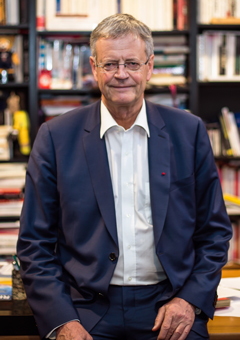 Biographie – PASCAL BONIFACE